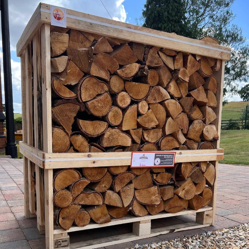 Kiln Dried Logs for Sale in Handsacre | Birch, Hornbeam, Oak